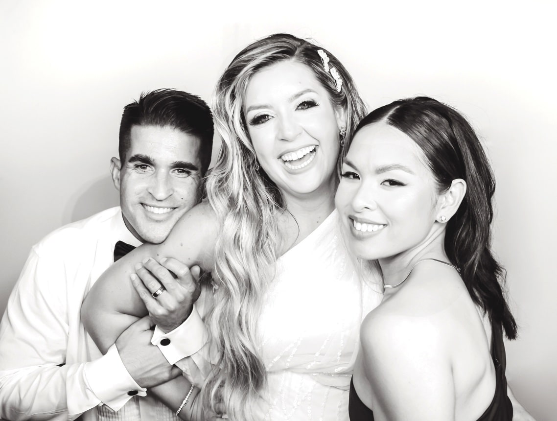 Photo Booth Rental Chicago – Luxe Booth | Photo Booth Rental