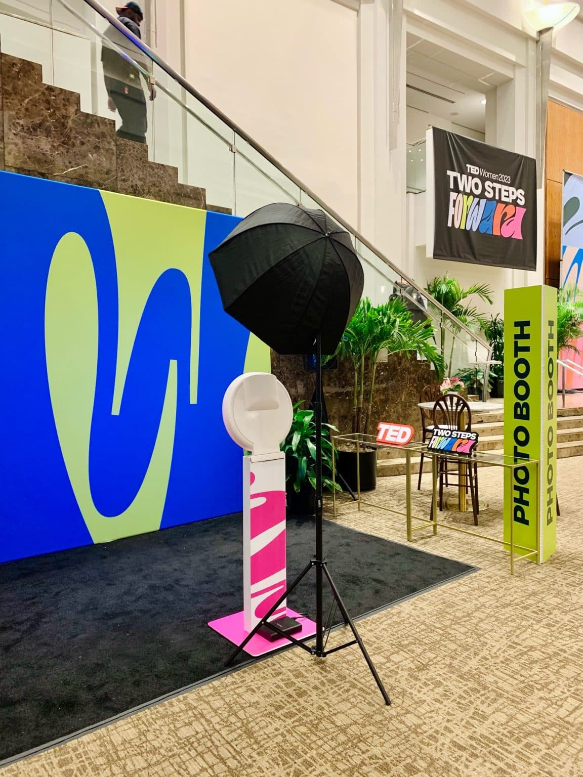 Photo Booth Rental Los Angeles | Luxe Booth